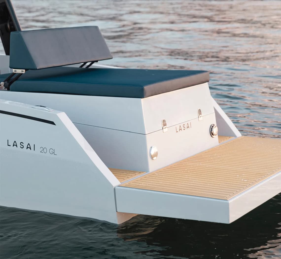 Solarboats revendeur exclusif bateaux solaires LASAI